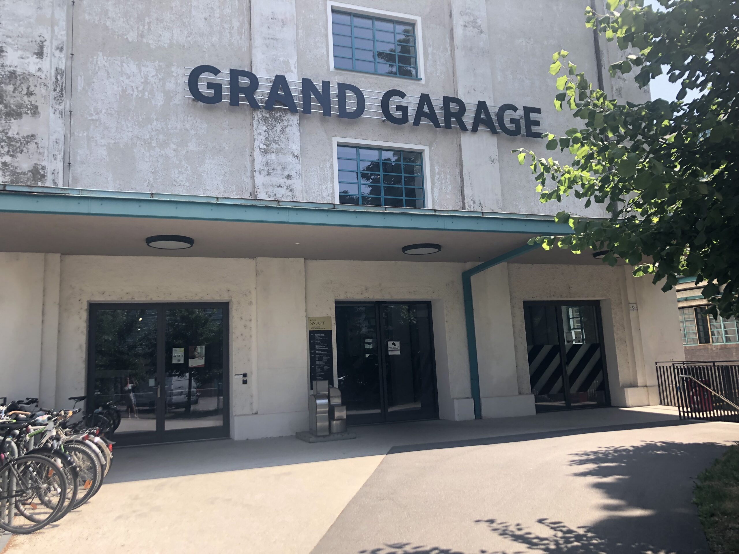 Tabakfabrik Linz | GRAND GARAGE – „Living Space“ – Modellpräsentationen ...